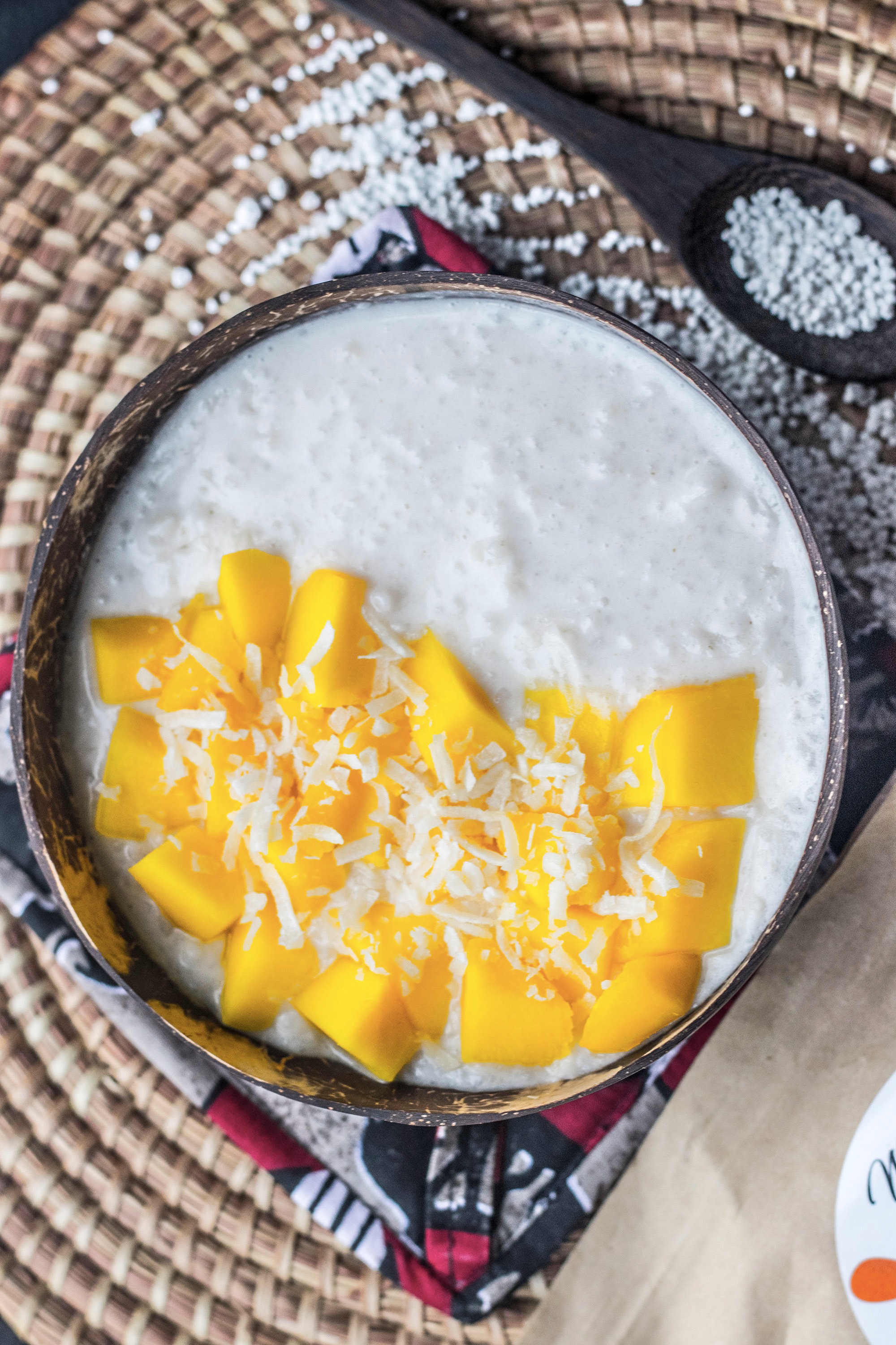Perles du Sénégal ("fondé" de riz de la vallée) au lait de coco, bouye ...