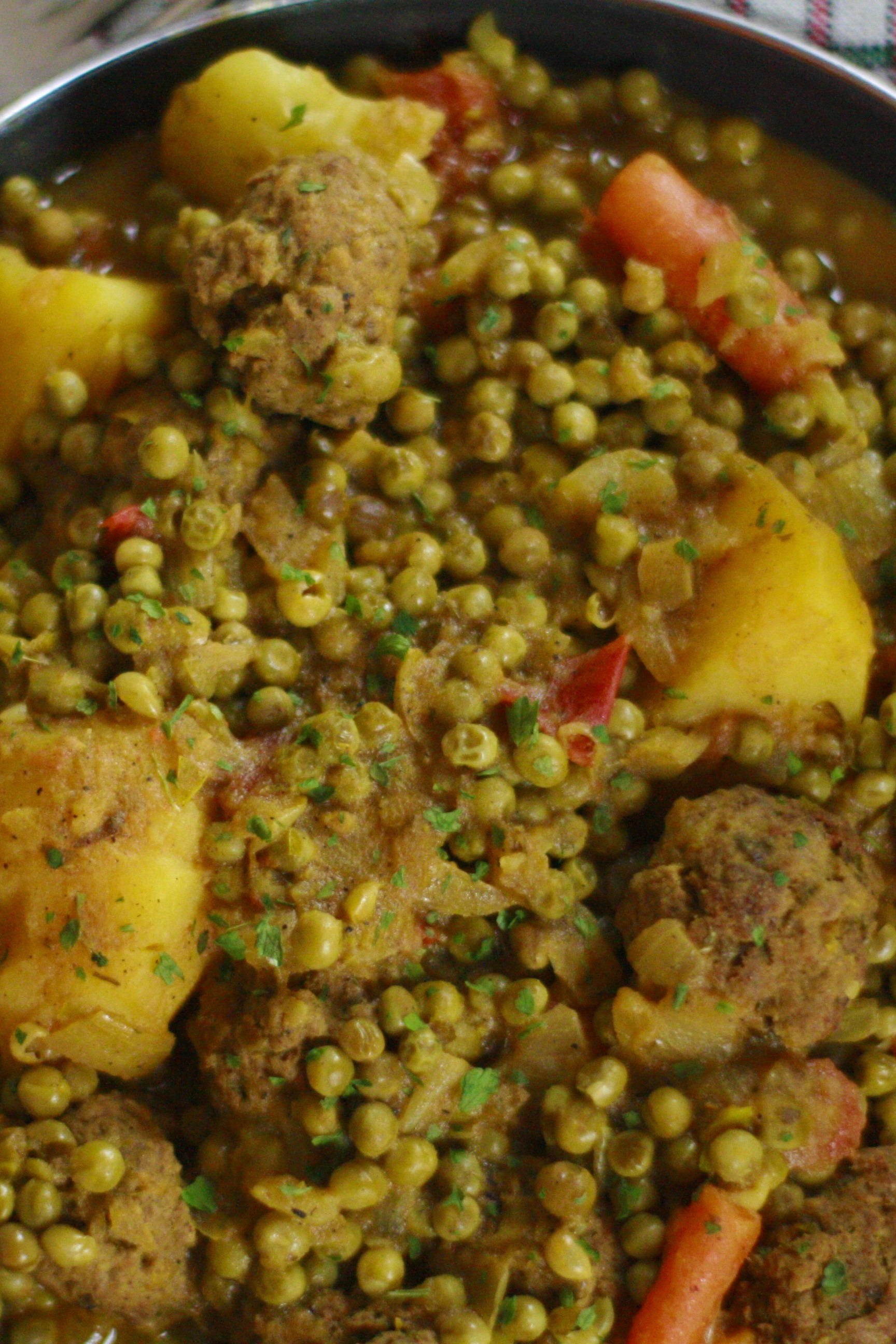 Tajine de kefta aux petits pois - Aistou Cuisine
